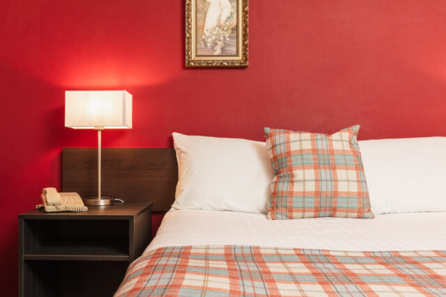 Home - Highlander Hotel