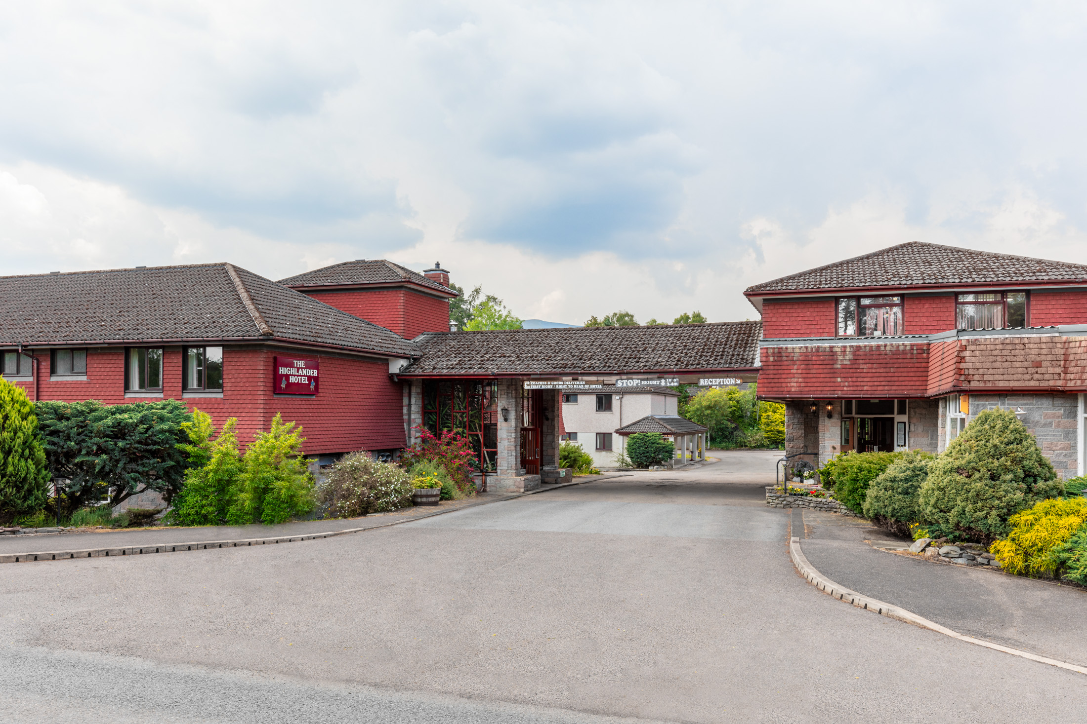 Home - Highlander Hotel