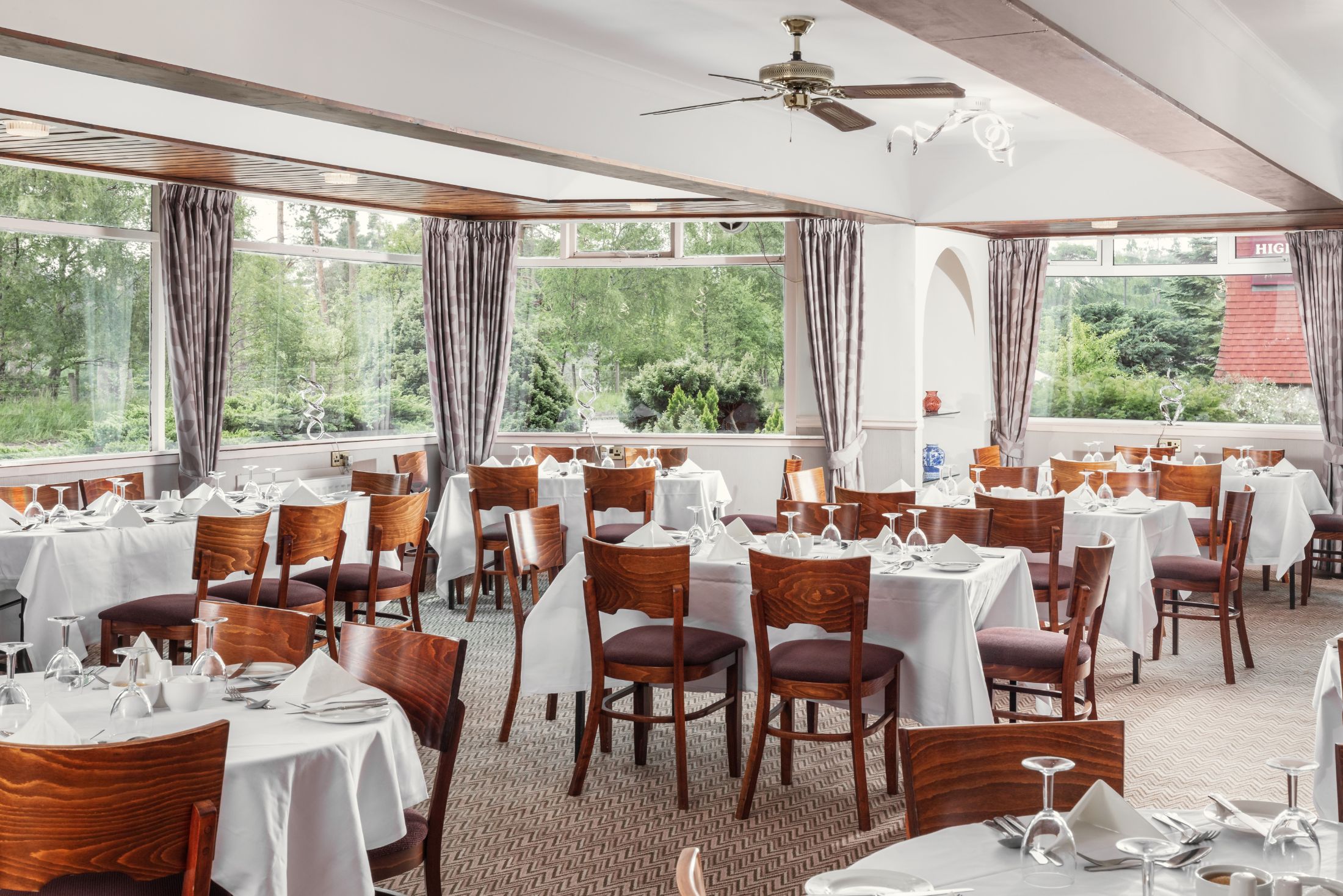 Home - Highlander Hotel